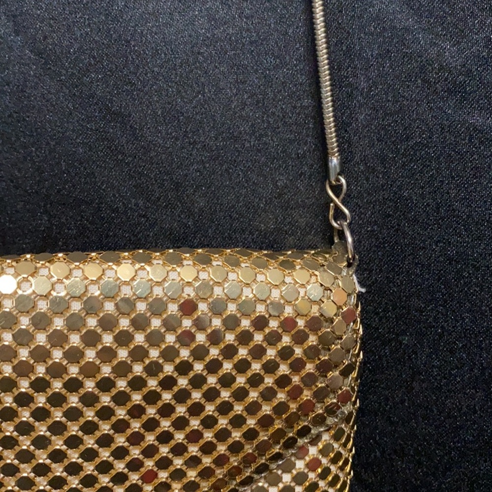 Beautiful Vintage Gold Chain Mail Purse - Gem